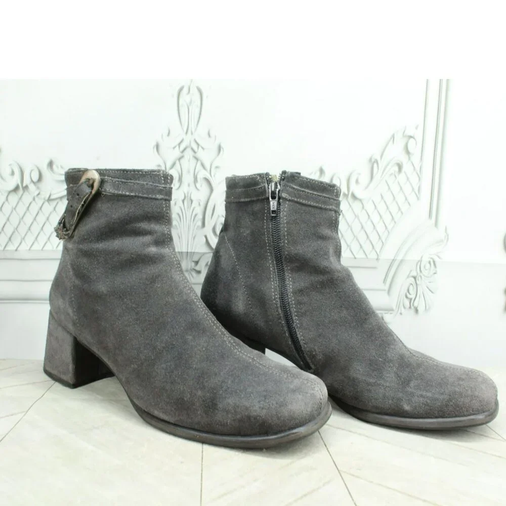 Geier Wally | Shoes | Geier Wally Gray Suede Side Zip Casual Heeled ...